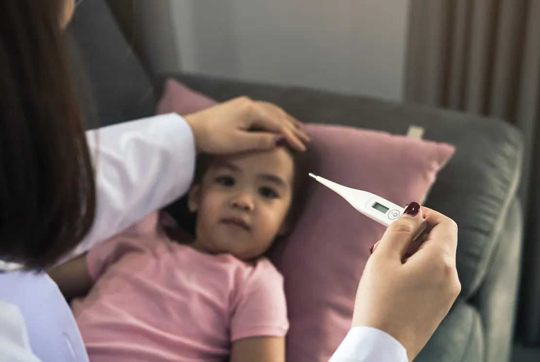 6 Tips Menurunkan Demam pada Anak, Jangan Tunggu Tinggi!