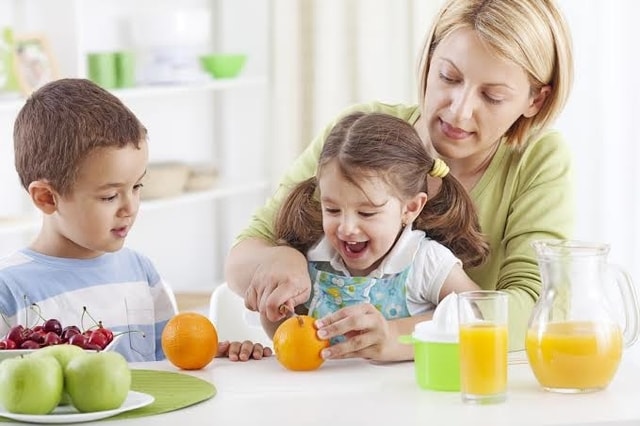 Anak Susah Makan Buah? Ini Tips Untuk Mengatasinya! Anak Susah Makan Buah? Ini Tips Untuk Mengatasinya!