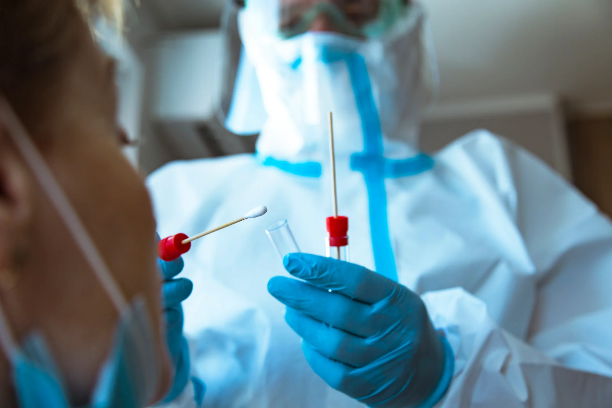 Penjelasan Mengenai Rapid Test Tak Sama Dengan Pemeriksaan Swab