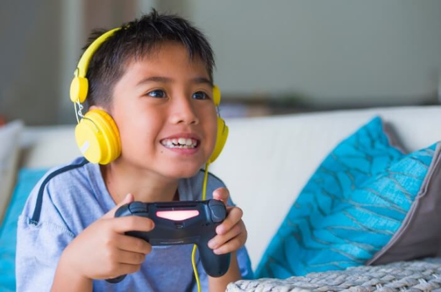 5 Tips Mengatasi Anak yang Kecanduan Game Online | Enervon 5 Tips Mengatasi Anak yang Kecanduan Game Online | Enervon