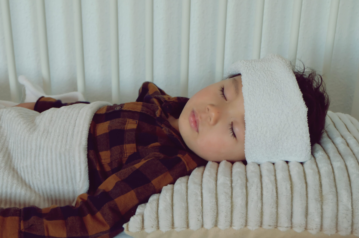 7 Tanda DBD pada Anak, Jangan Sepelekan Demam pada Anak! | Enervon