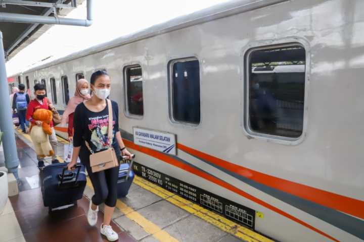 Baru! Ini Syarat Naik Kereta Api, Wajib Sudah Booster